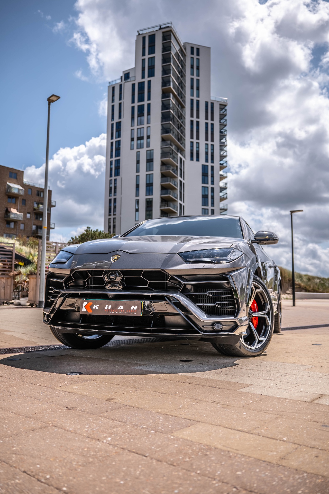 Khan Premium Automotive | Uw Partner in Premium Auto's